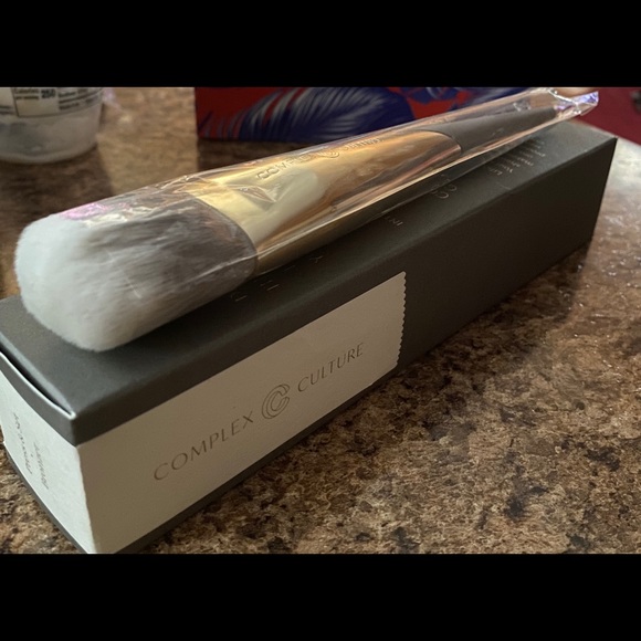 complex culture | Makeup | Complex Culture Press N Set Brush | Poshmark